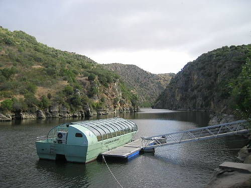 Paseos en barco por Las Arribes del Duero Paseos en barco por Las Arribes del Duero