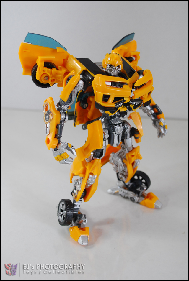 EJ's SHACK: DOTM : Deluxe Bumblebee