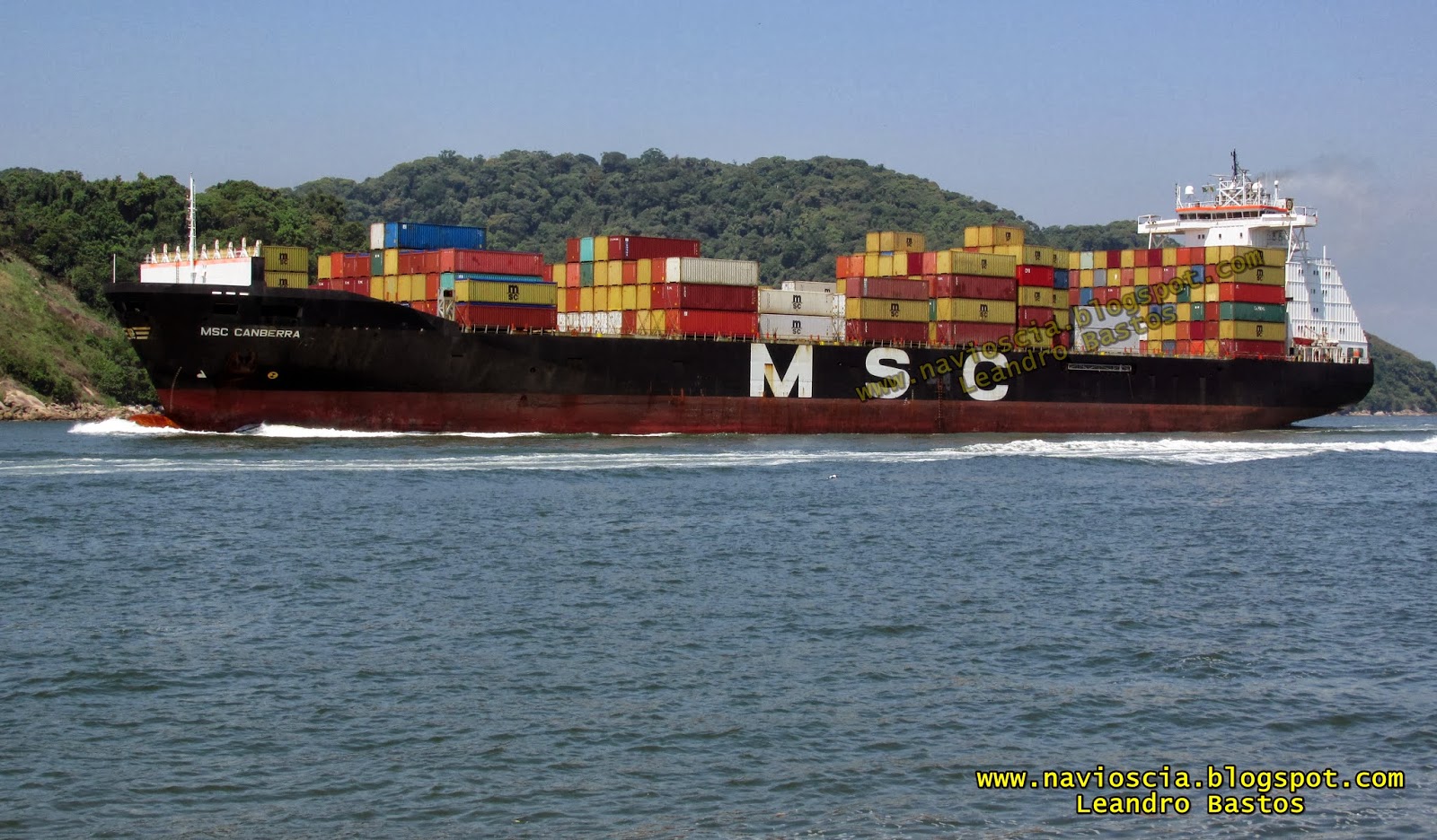 Navios de Santos & CIA: Navio MSC CANBERRA