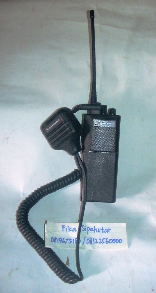 Radio Komunikasi: MOTOROLA GP 88 UHF + EXTRA MIC ORISINIL MOTOROLA