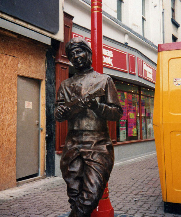 Thistledown: Lamppost