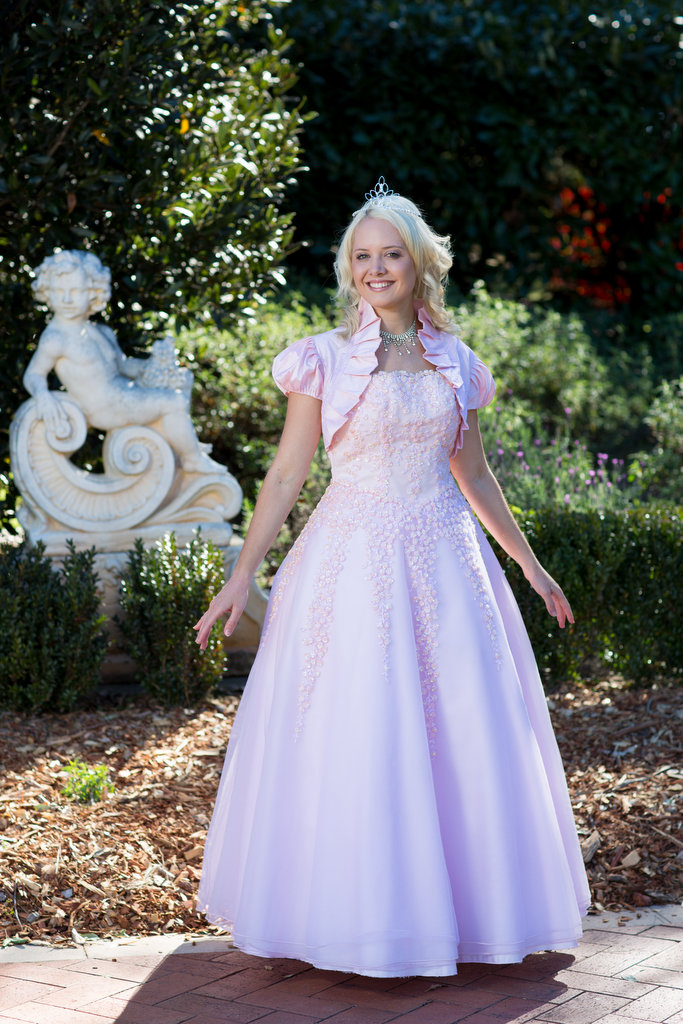 Model Photographic: September 2012