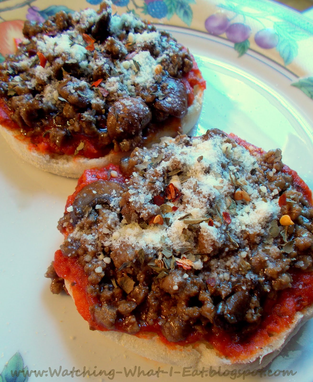 Watching What I Eat: Quick English Muffin Pizza