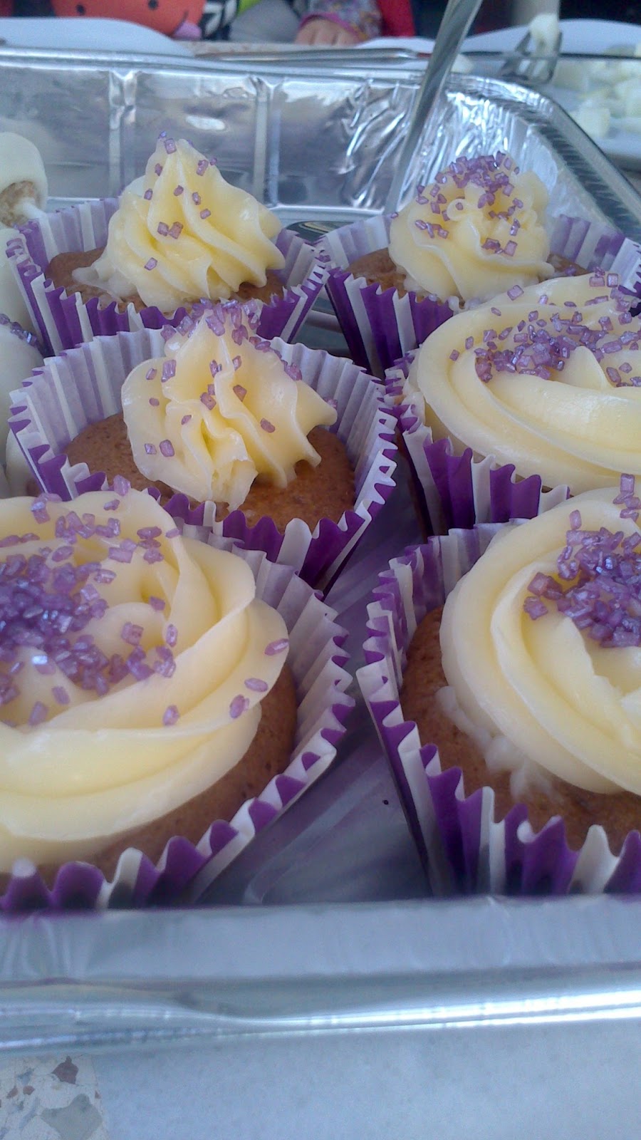 Dulces Eduard: La Violette de Toulouse: Cupcake de Violeta