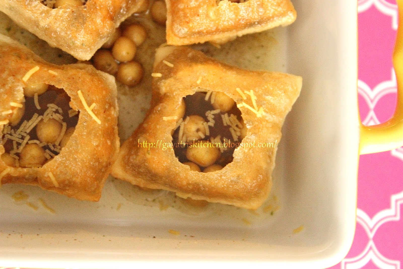 Gayatri's Kitchen: POORI | PURI for PANI PURI | PURI FOR GOLGAPPA or ...