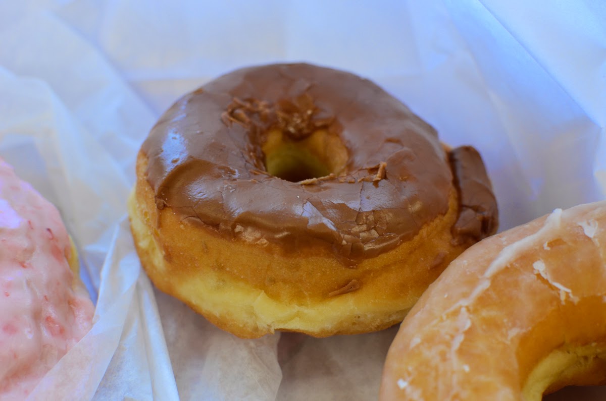 Han + Diana Eats! A Food Blog: The Doughnuts of Chicago: Firecakes, Do ...
