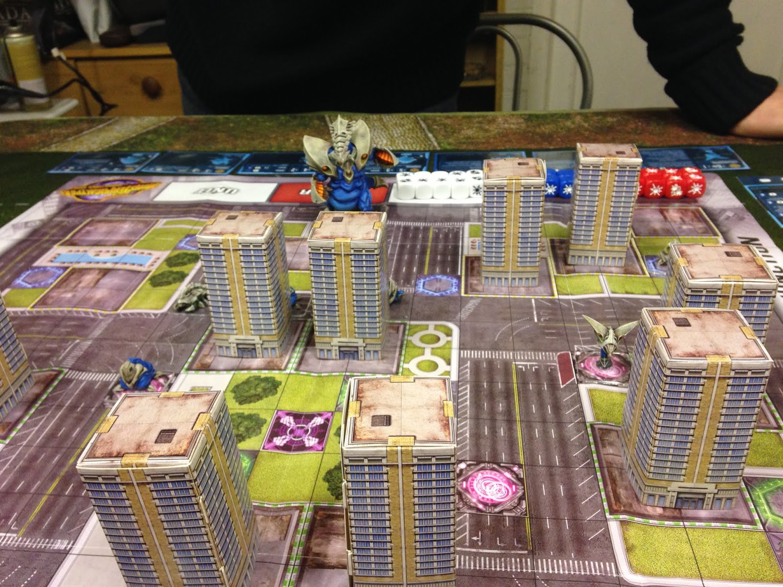 riotville a home for a 28mm hobby: Monsterpocalypse!!