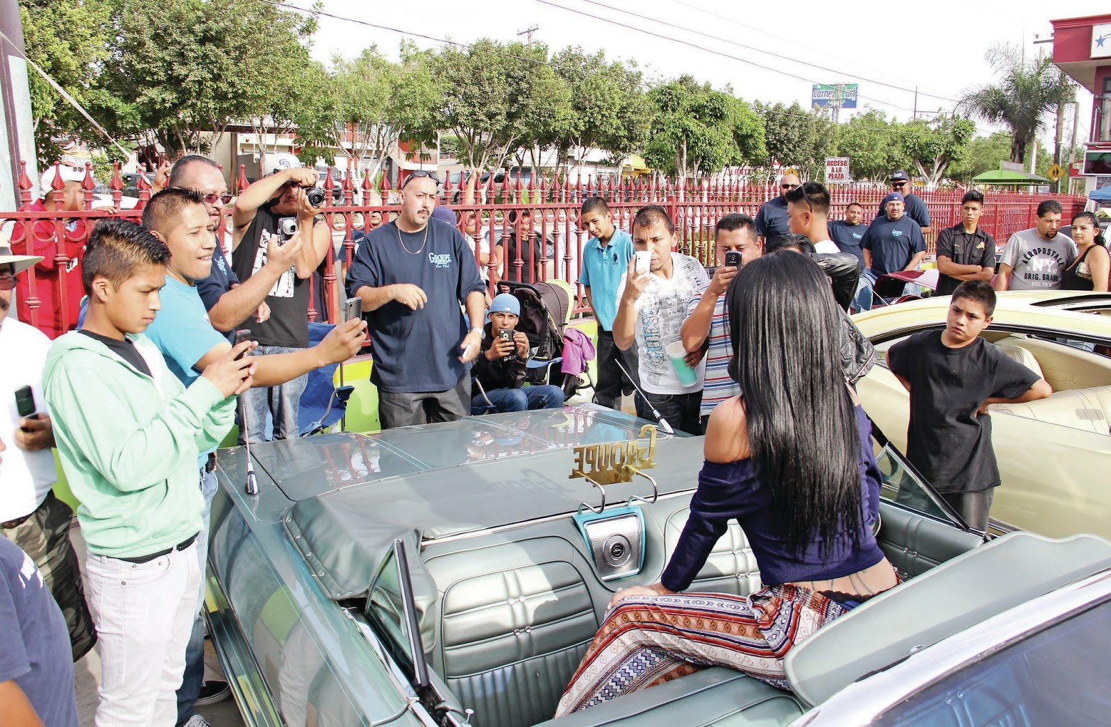 lowrider, custom car, hot rod, bikers and cars & girls: ZOOM SUR : De ...