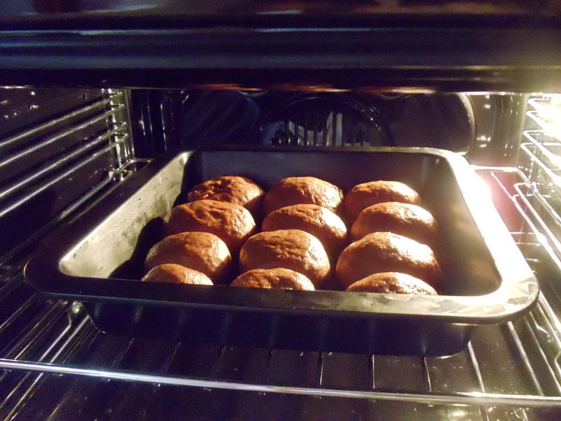 Life is colorful: Step by Step.. Roti Bun Coklat (inti krim coklat)