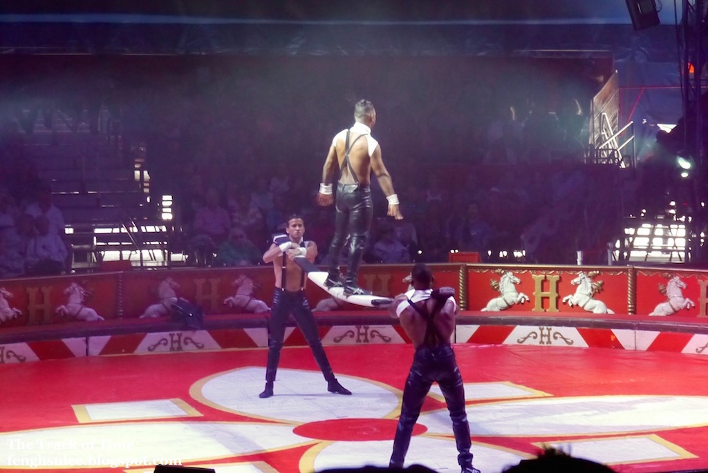 Big E 2016 - Circus Spectacular | The Track of Time