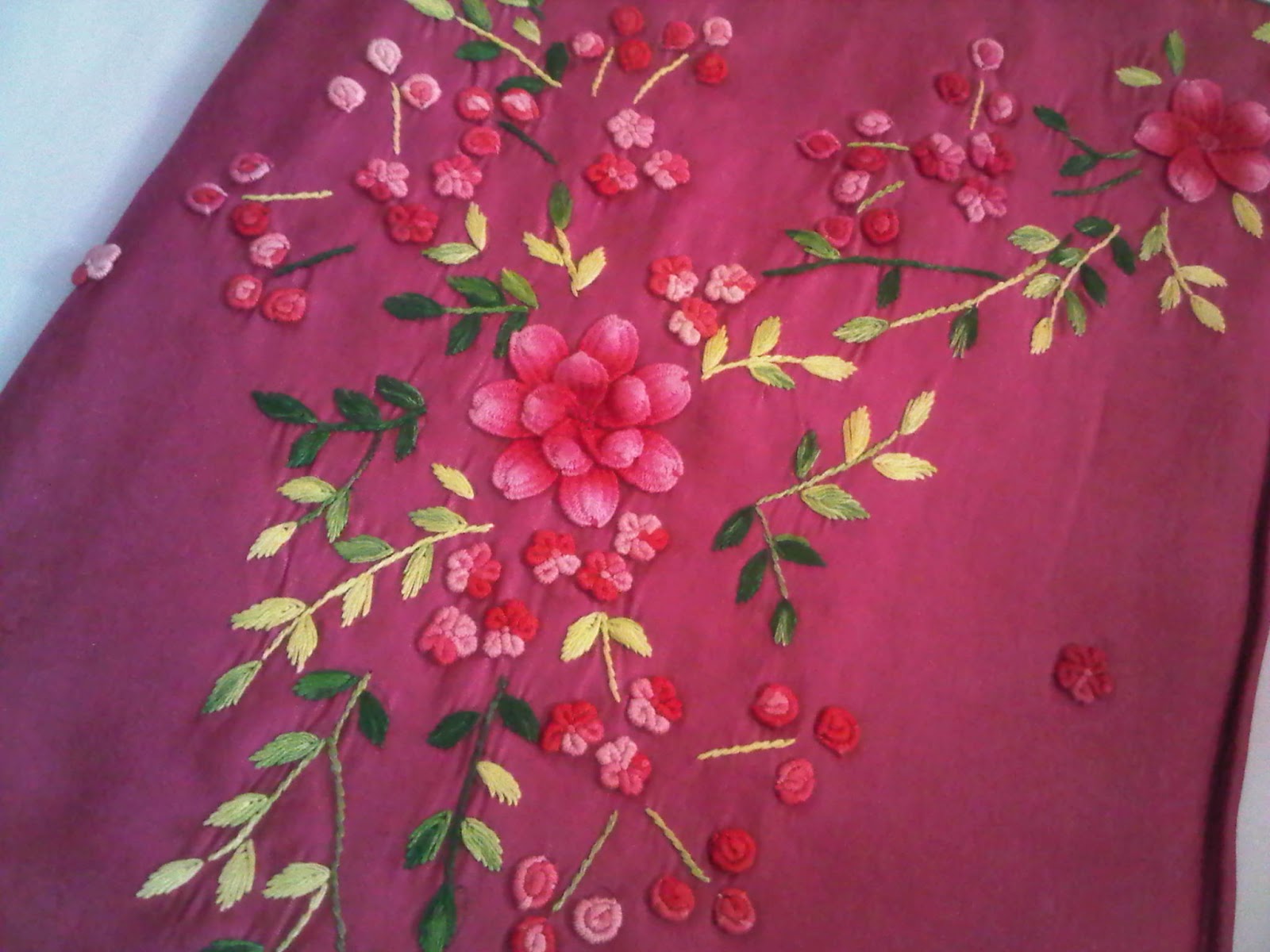 Eksklusif Kain Sulam Bunga Timbul West Sumatera: Kain Sulam Bunga ...