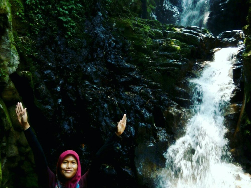Menikmati beningnya Curug Ciblao/Curug Cibulao - Bogor ~ Khoirina