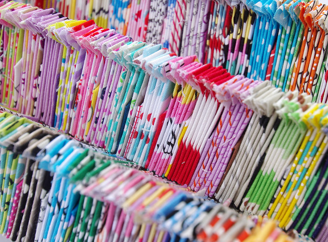 Red Pepper Quilts: The Daisy Chain Quilt - An English Paper Piecing ...