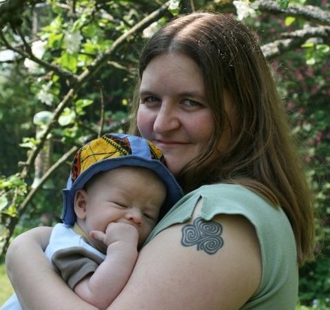 Give an Earthly: How to be a Super Woman: Meet Gina from Happily ...