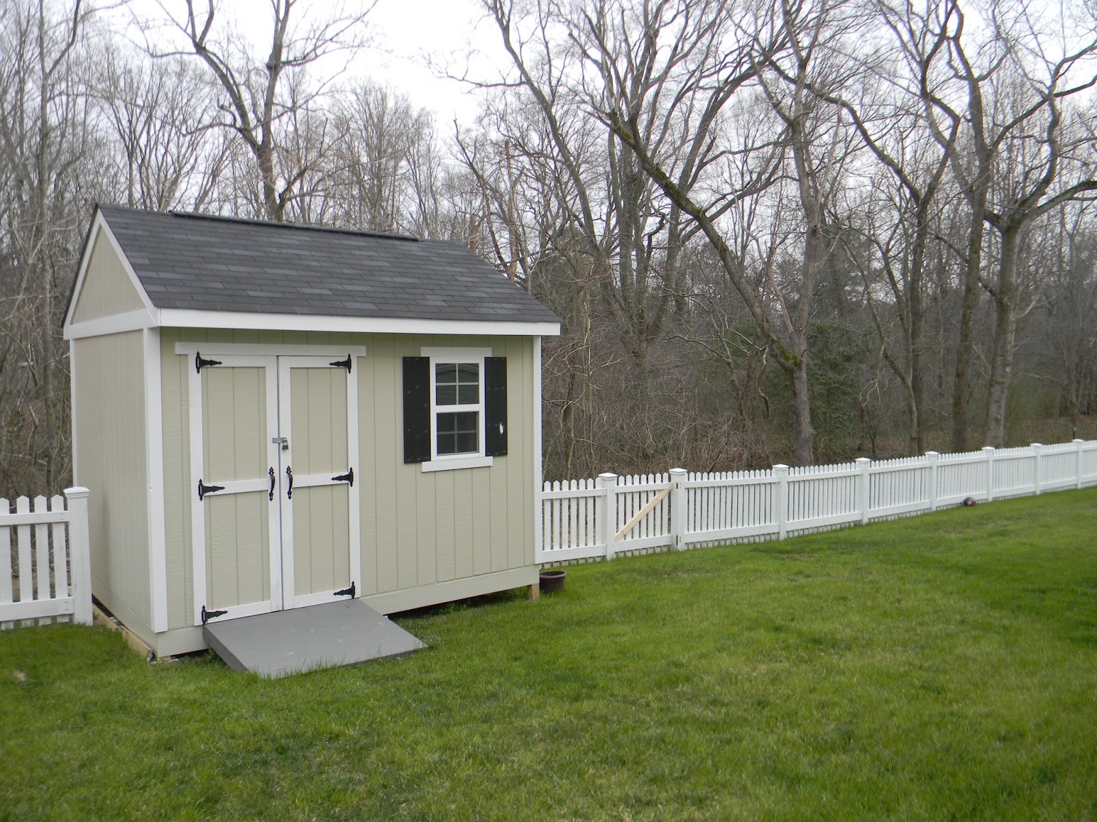 Seaside Interiors: Shed and Fence Completed!!