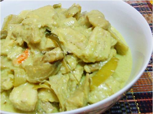 Dari Dapur MaDiHaA: Gulai Lemak Pisang Muda