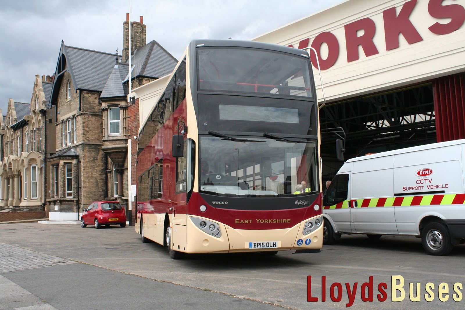 Lloyd's Bus Blog: New EYMS MCV EvoSeti bodied Volvo B5TL