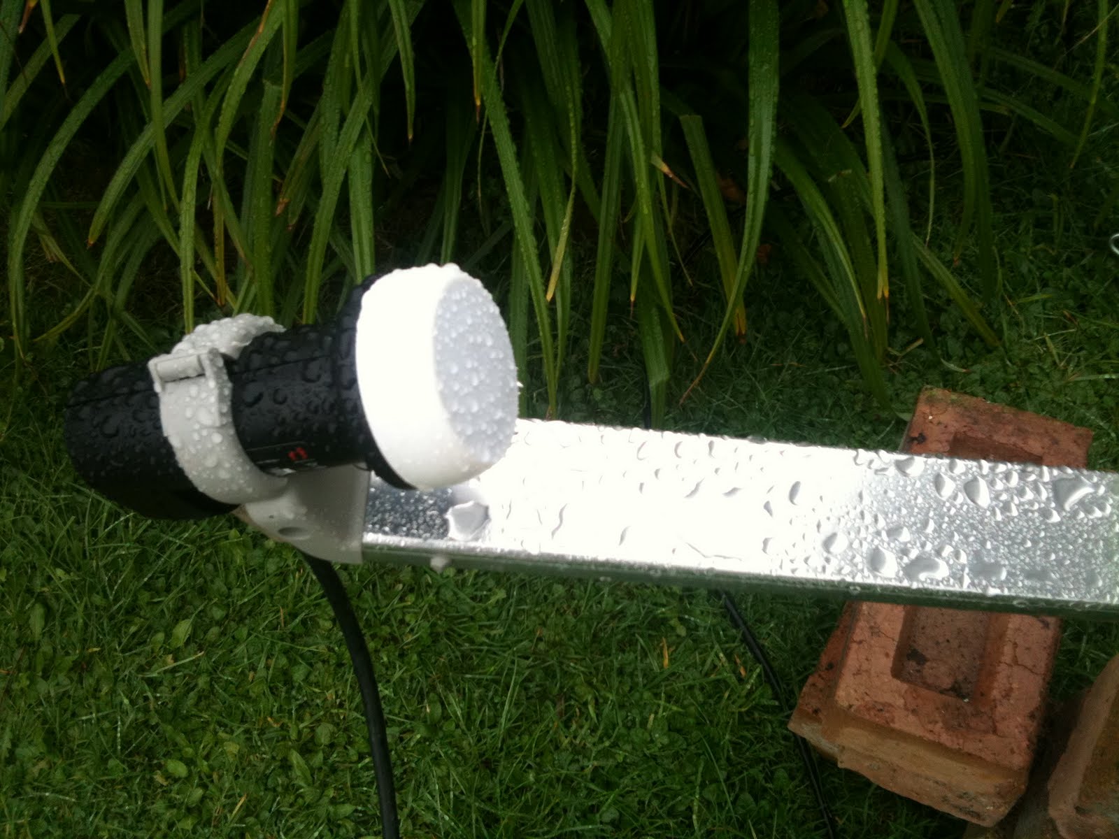The Satellite TV and FM Radio blog: My Dish Setup: Triax TD88 + Inverto LNB