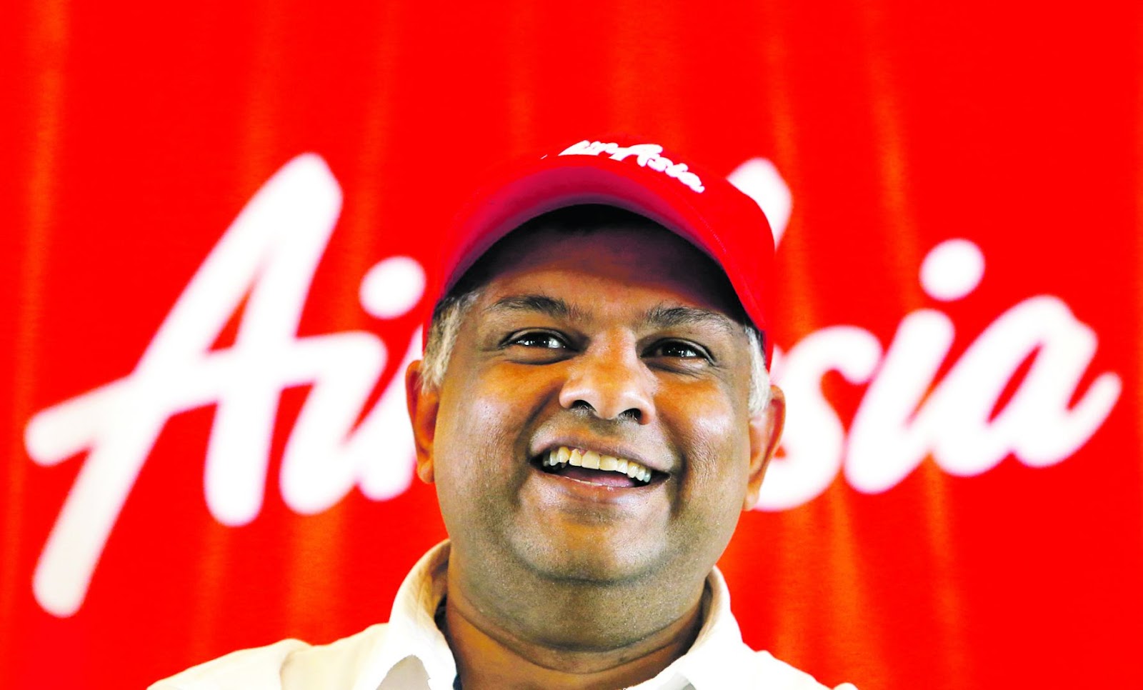 Story Behind of Successful Entrepreneur: Tony Fernandes - AirAsia