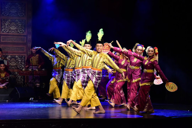 7KLIK: RAMPAI SARI TARI MALAYSIA, TAMPIL PERSEMBAHAN HEBAT PENUH WARNA ...