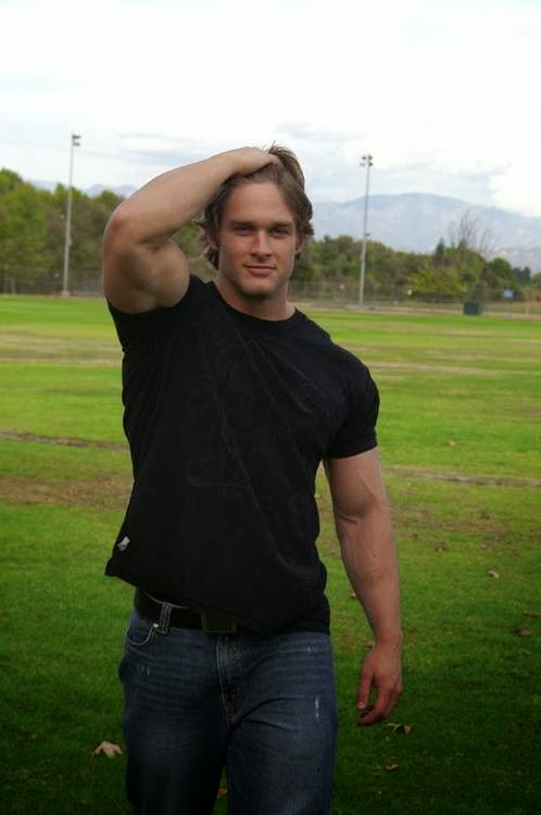 Travis's Guys: Monday muscles