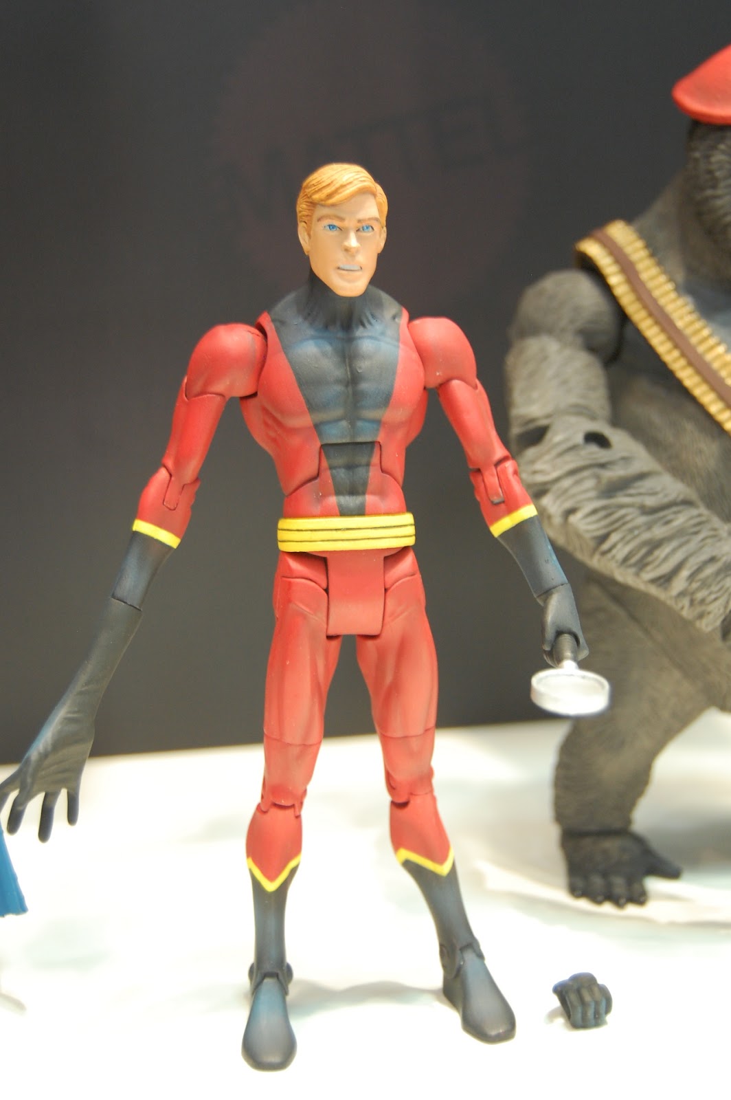 Ralph Dibny, the World-Famous Elongated Man: DC Universe Classics ...