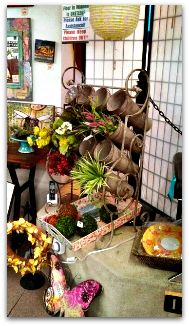 Lace Crazy: Pics from a cute gift shop...