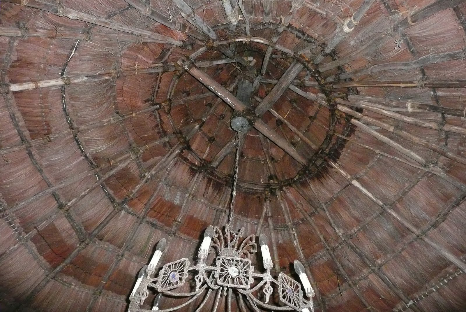 ARQUITECTURA INDÍGENA: Churuata Resd. Dos Vistas. Oripoto, Venezuela.