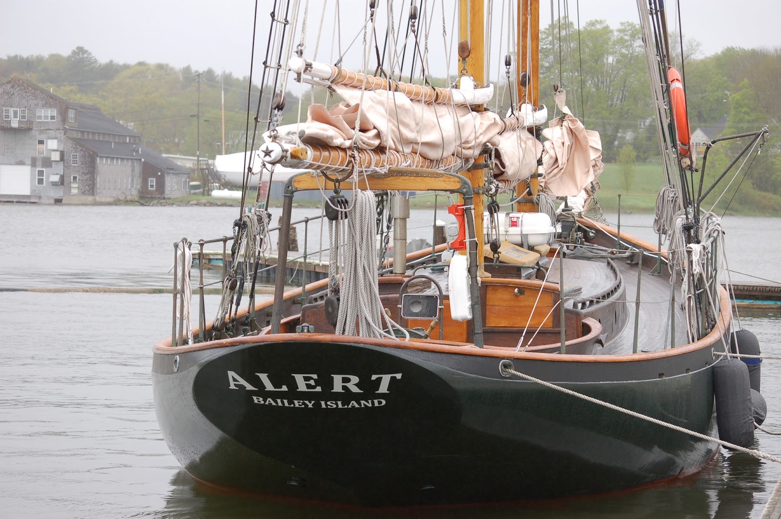 Voyages>`·.¸¸.·´¯`·...¸> : Schooner `Alert', Bailey Island, Maine