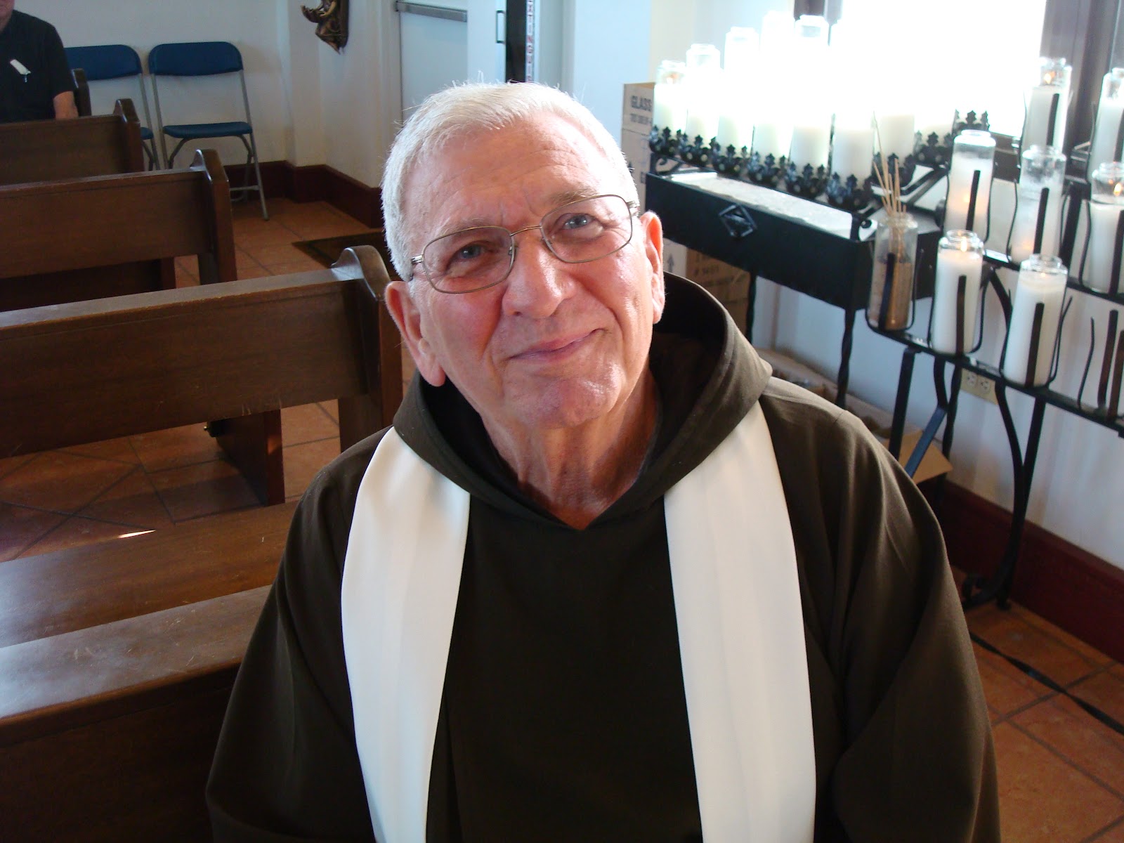 Pacificaps: FR. RAPHAEL HELPS ON GUAM