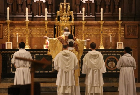 CATHOLICVS: Reportaje fotográfico de la solemne Santa Misa en el Rito ...