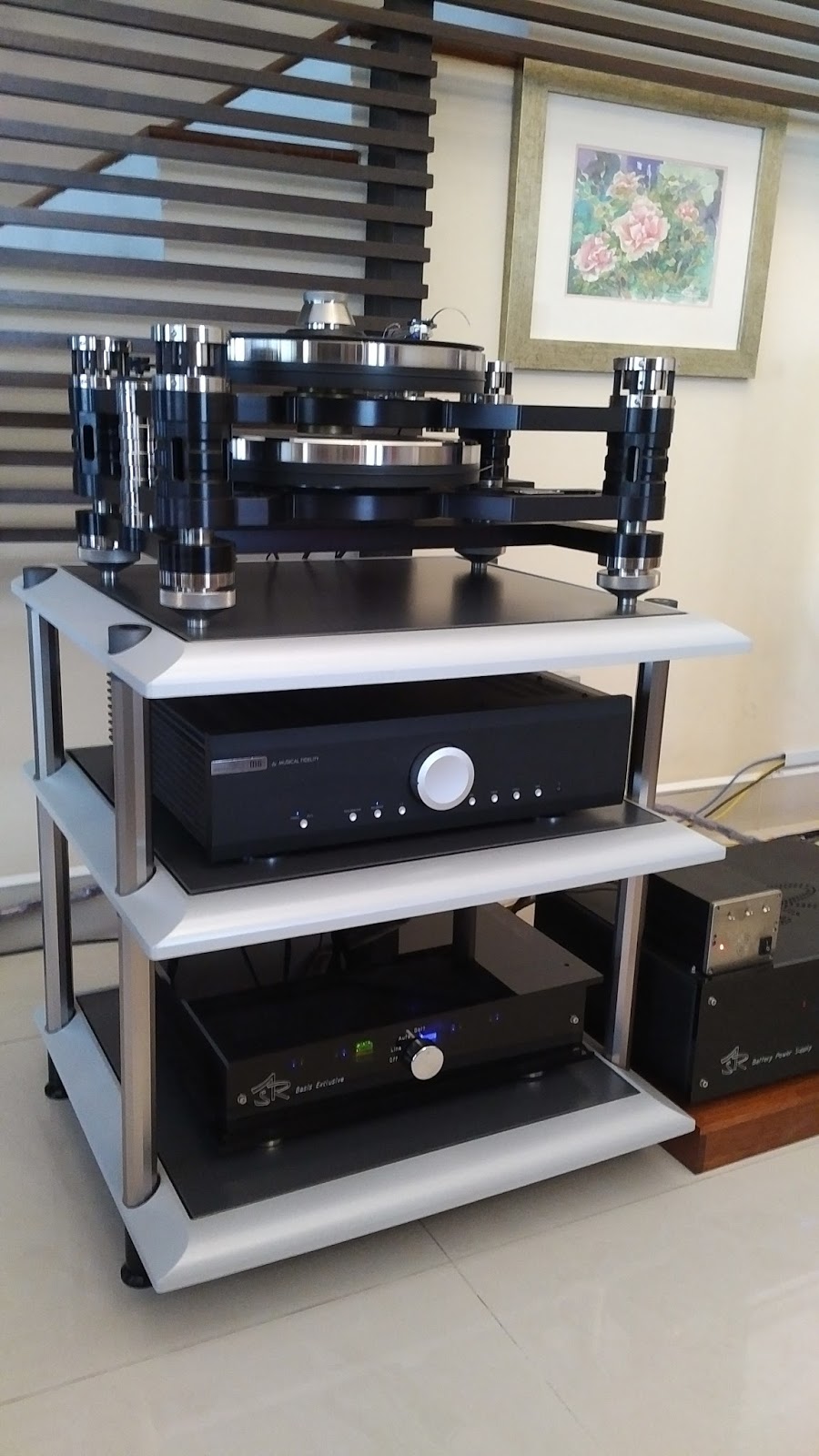 El Hefe HiFi Reviews: TAOC HiFi Rack Has Landed