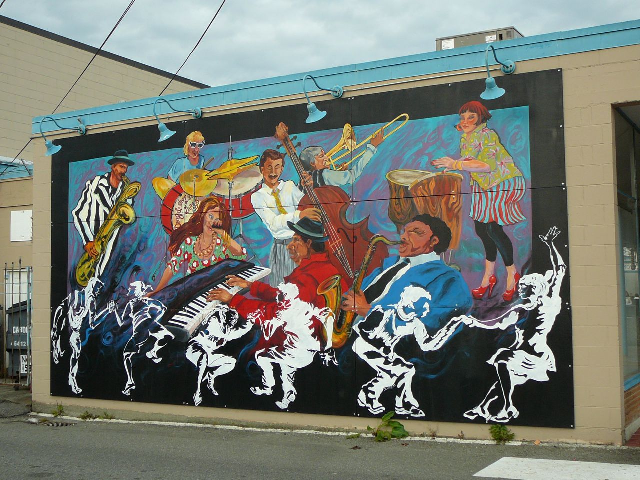 Murals and More: Start up the band!