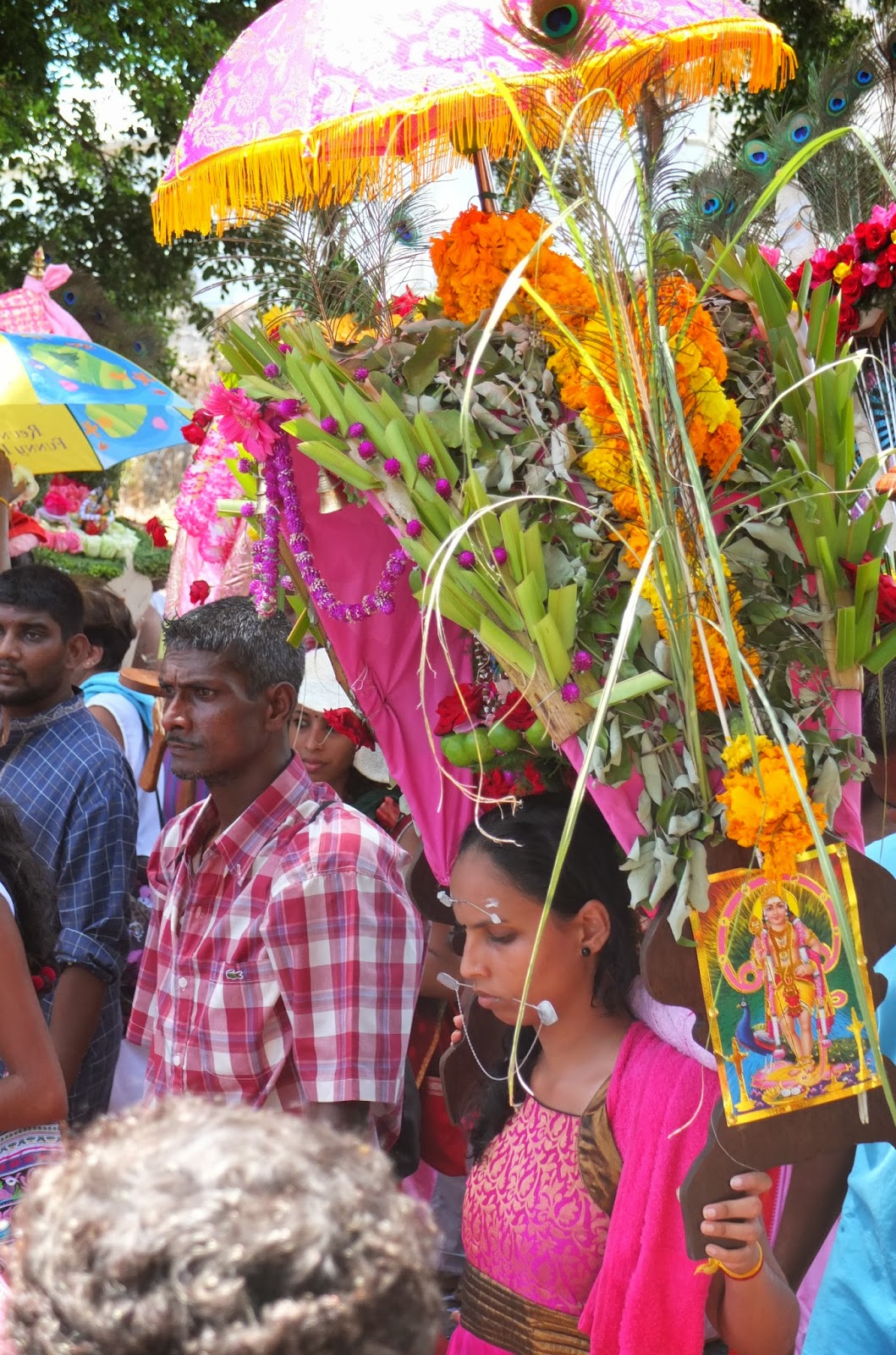 Lé ou les Kinés : Cavadee