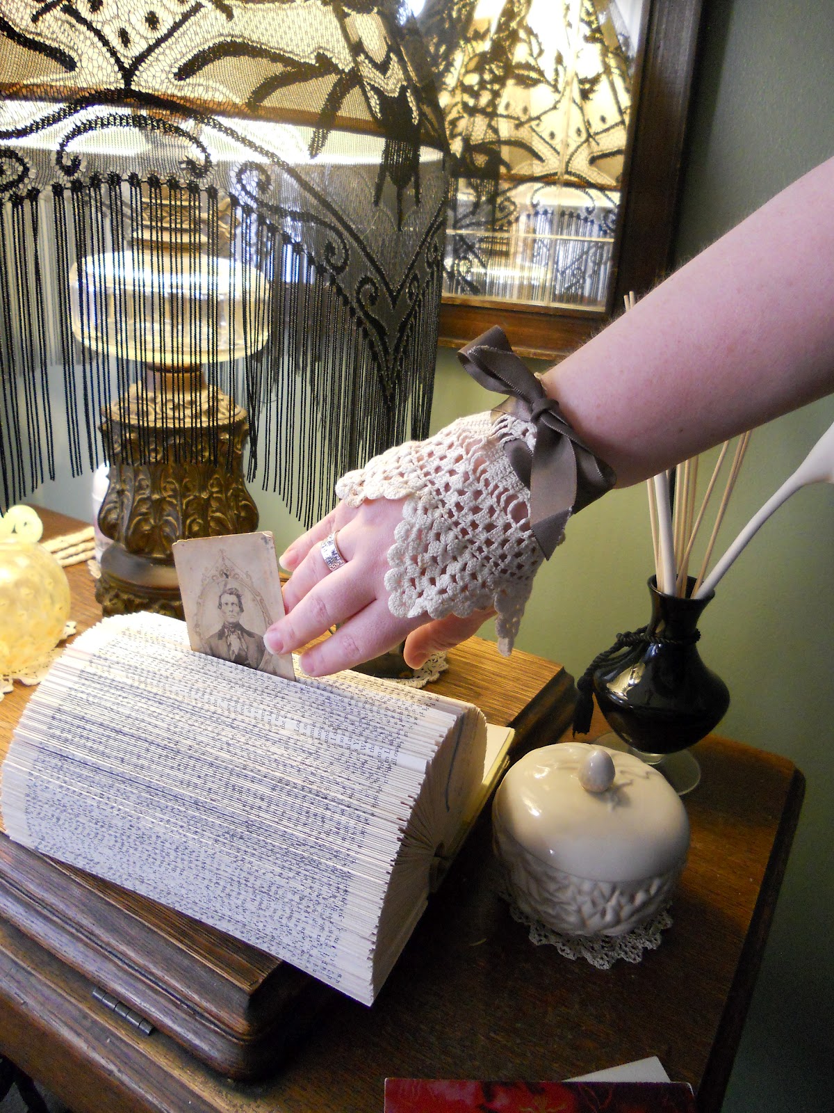 What to do with Lace – Victorian cuffs – Cheryl Sleboda – Textiles ...