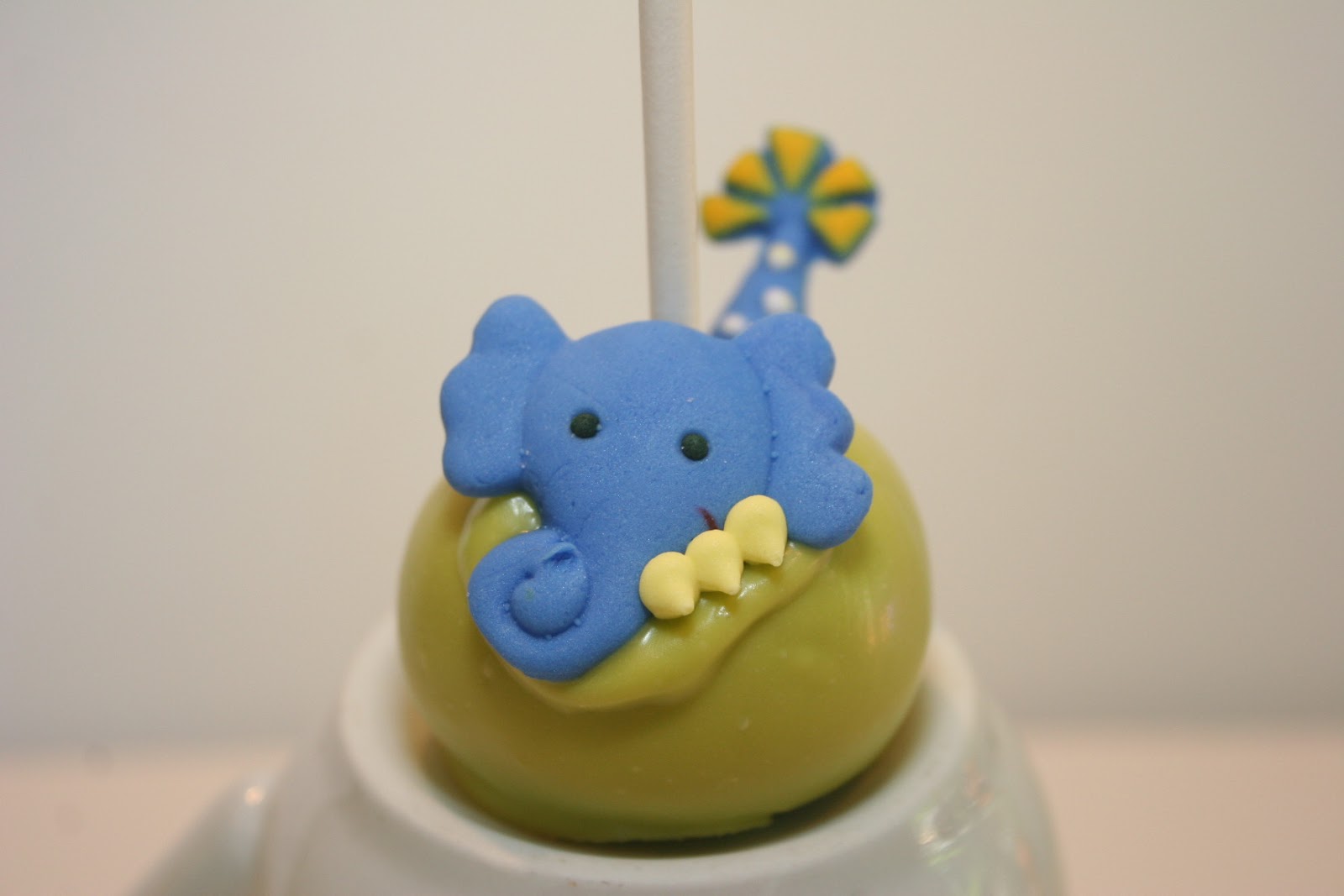 icakepops: Circus Animal Cake Pops