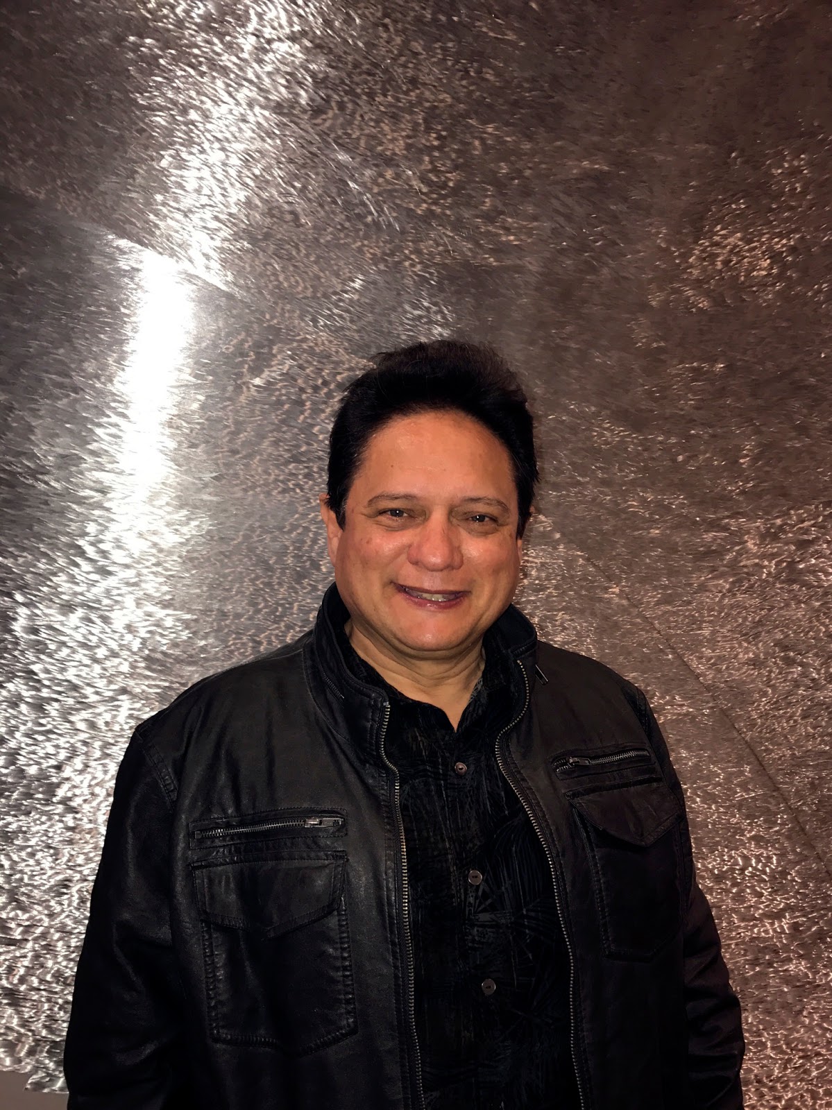 La Bloga: Rout Step, March! At ease: artist studio sale. Forward, March ...