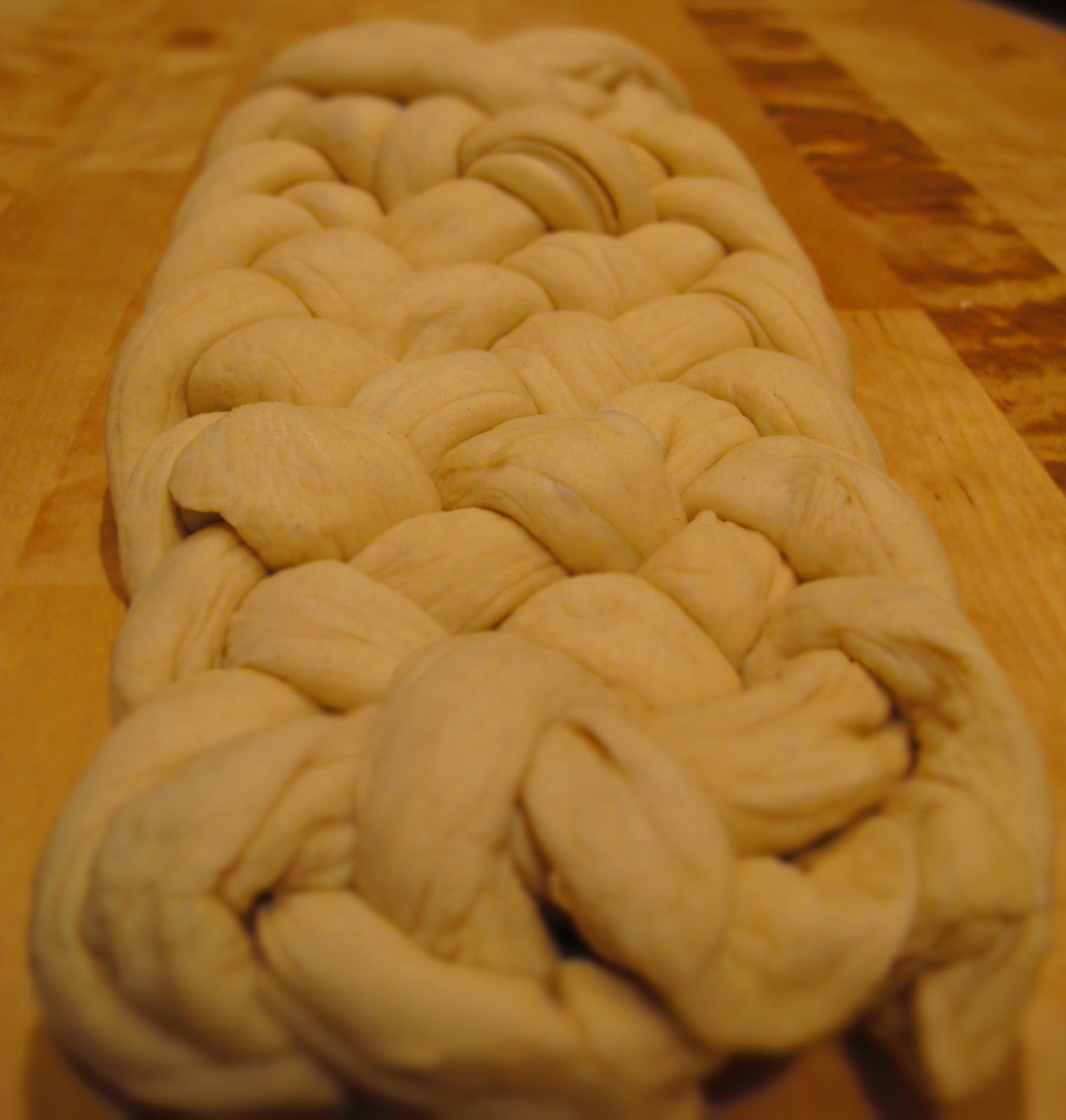 Find Eat Love: The Famous 8 Plaited Bread