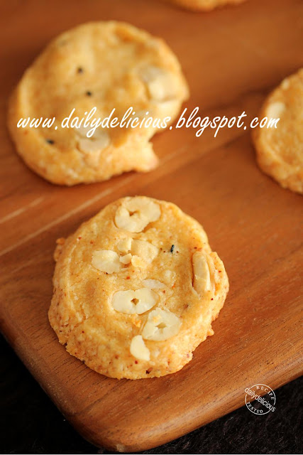 dailydelicious: New year hamper: Chilli Biscuits