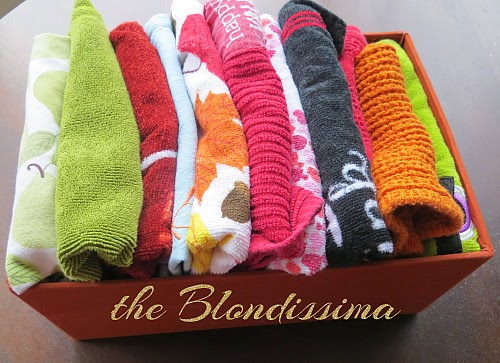 Folding Clothes Vertically - The Blondissima