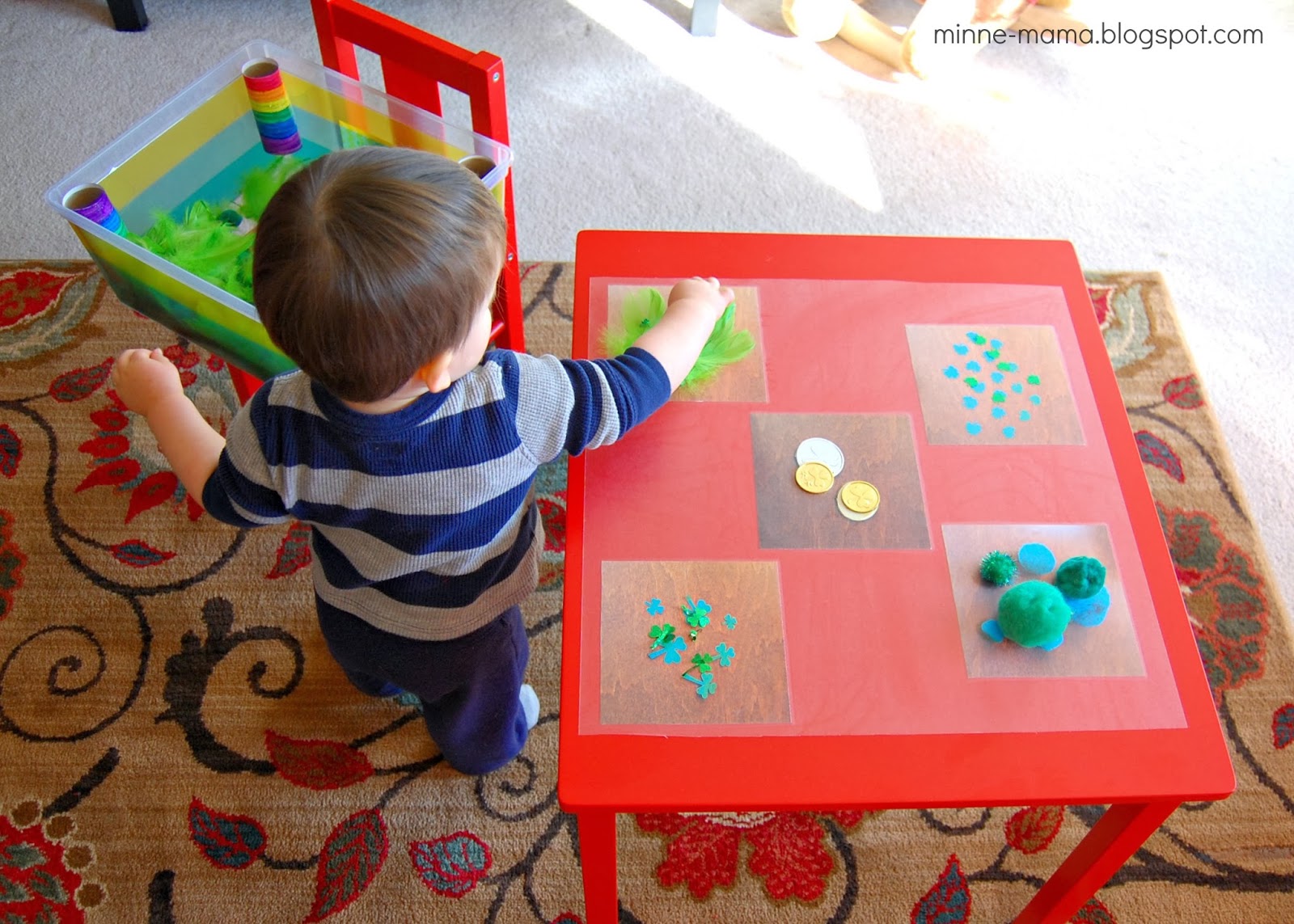 Minne-Mama: Sensory Bin Extension Activity