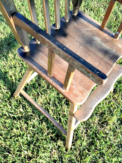 The Super Messy Supermommy: Minnie Mouse Highchair