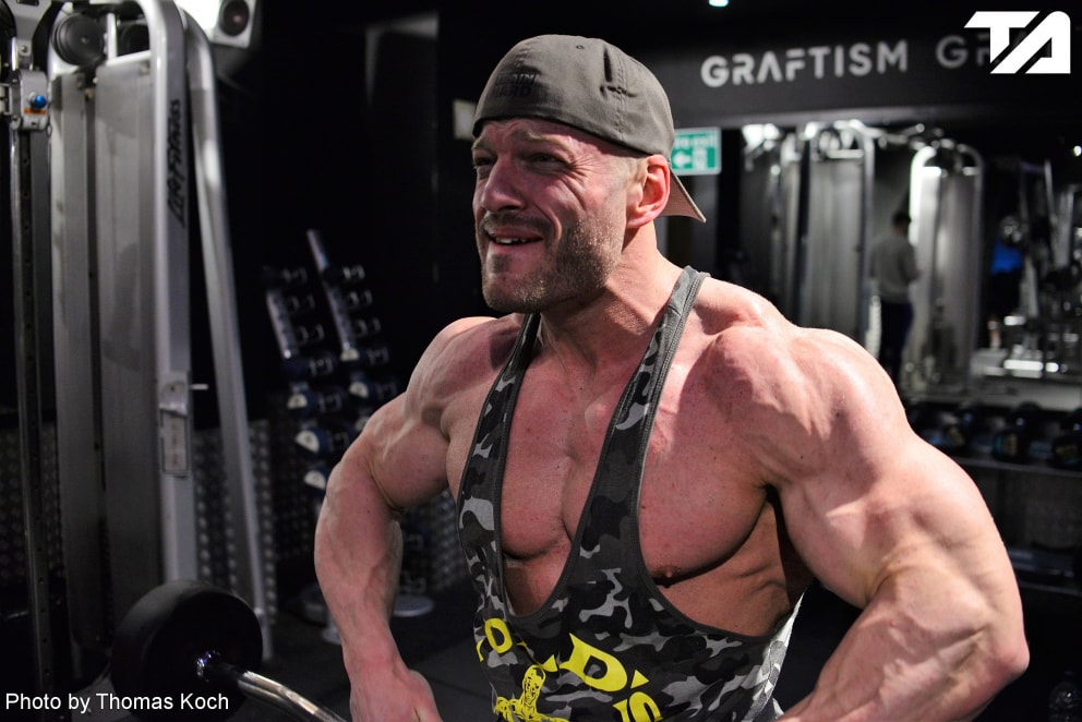 German muscle barbarian Dominik "The Dominator" Woywat - World Wide ...