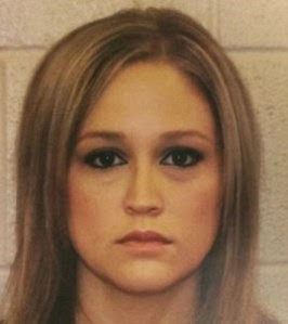 Σάλος σε Λύκειο: Καθηγήτριες έκαναν τpiο με 16χpovο! (photos) - Greek ...