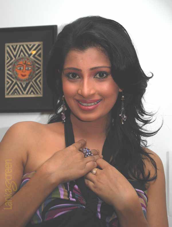 Finding Best Quality Products Nadeesha Hemamali Sri Lankan Actress 6224