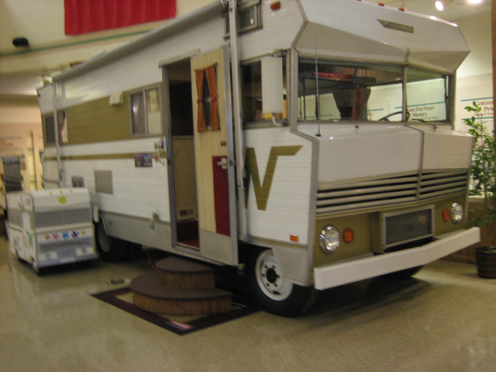 Walkabout With Wheels Blog: Winnebago Factory Tour