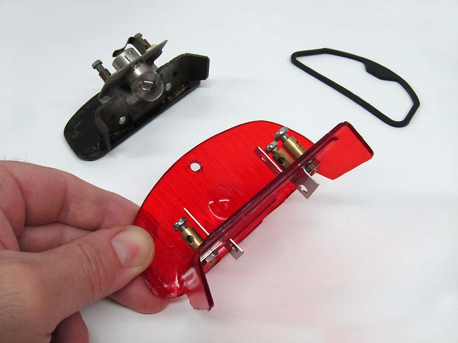 BZ's BMW Isetta 300's: Isetta - Center Brake Light