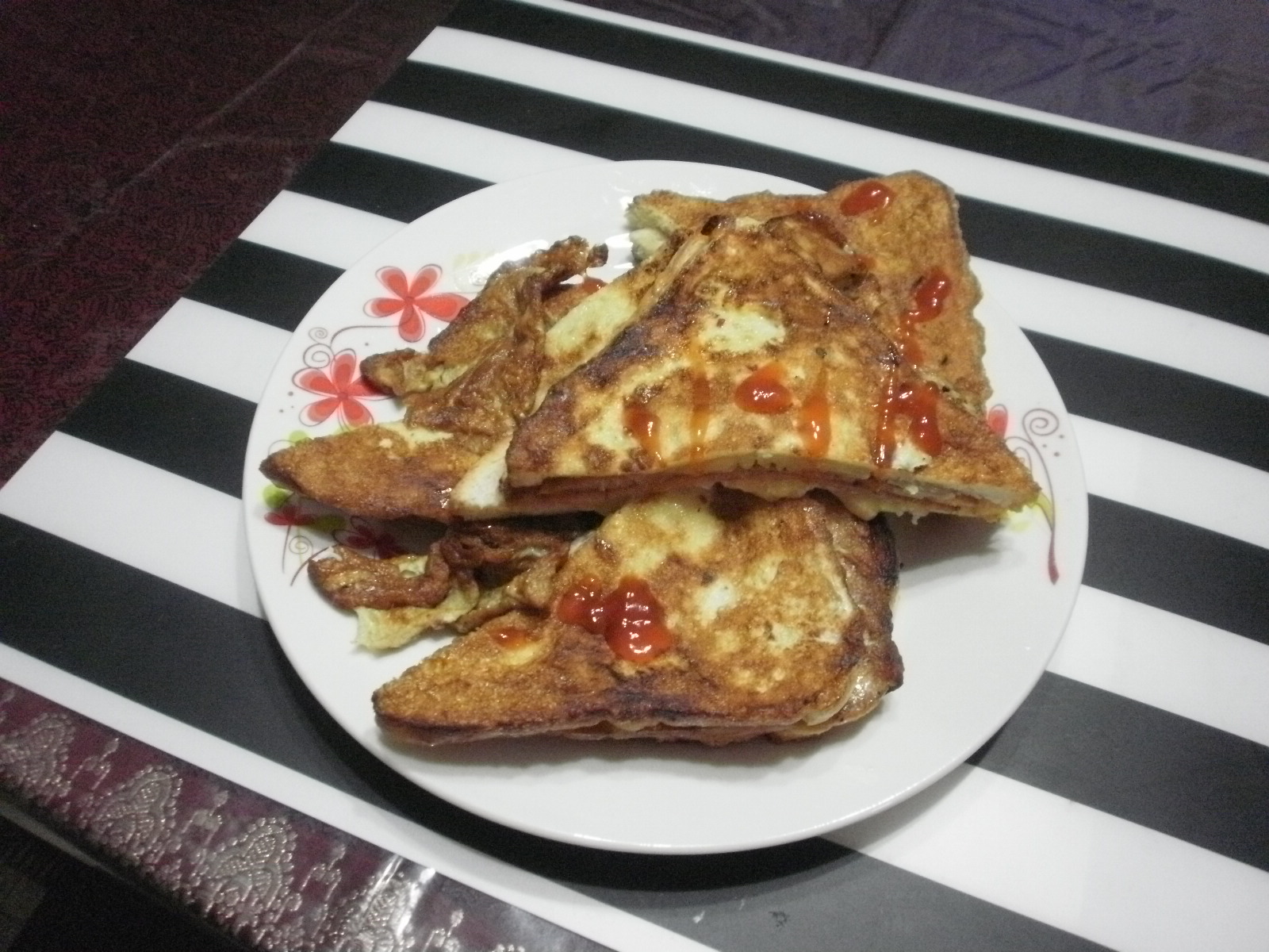 Zara ♥ Baking: ROTI KAPIT CHEESE