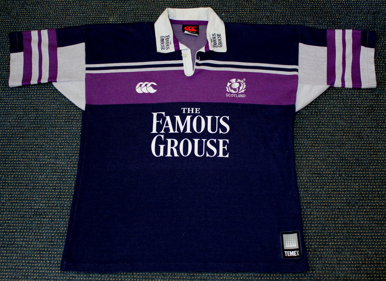 Gergasi bundle: Menjamu mata - jersey rugby retro temex