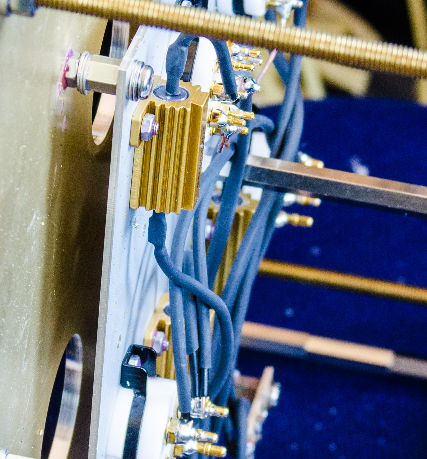 VinylSavor: 211 -The Next Generation- Part 3 : 211 Drives 211 PSU assembly